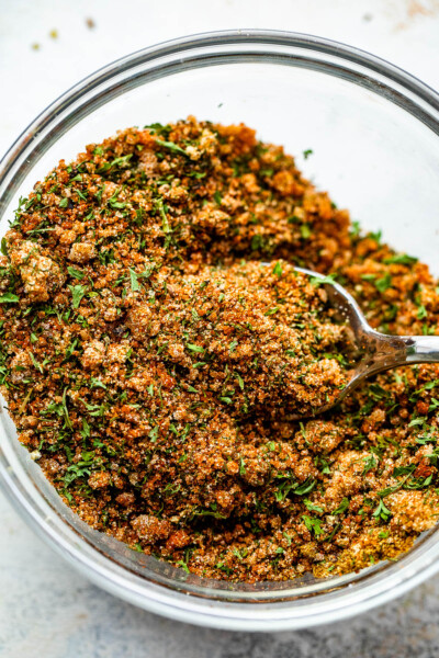 Seafood Seasoning {DIY Spice Blend} | Easy Weeknight Recipes