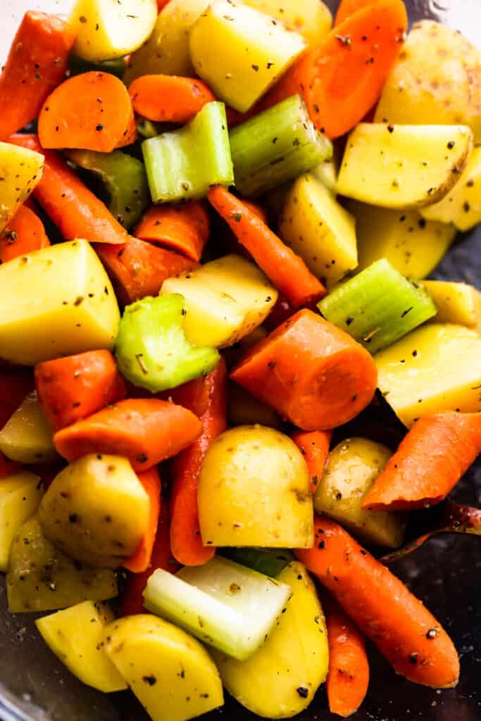 Juicy Pork Loin Roast with Veggies | Easy Weeknight Recipes