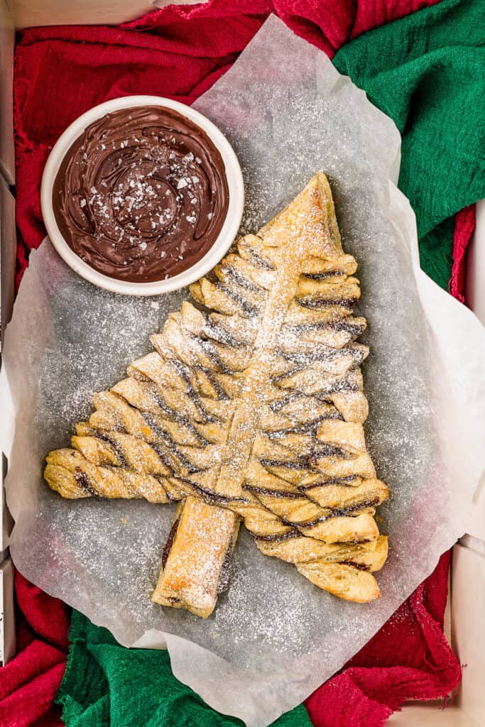 Nutella Puff Pastry Christmas Tree | Easy Weeknight Recipes