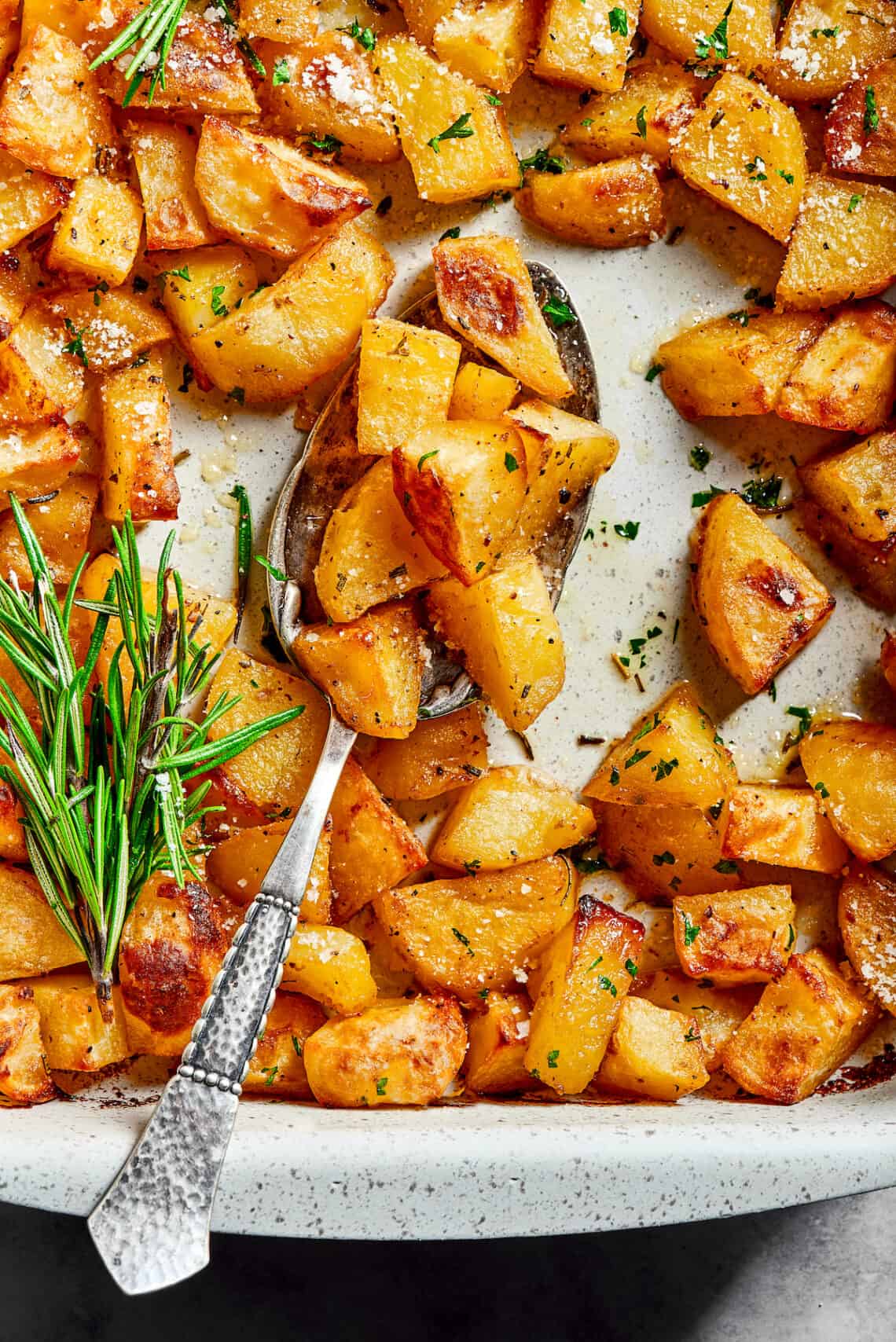 Easy Oven Roasted Potatoes | Easy Weeknight Recipes