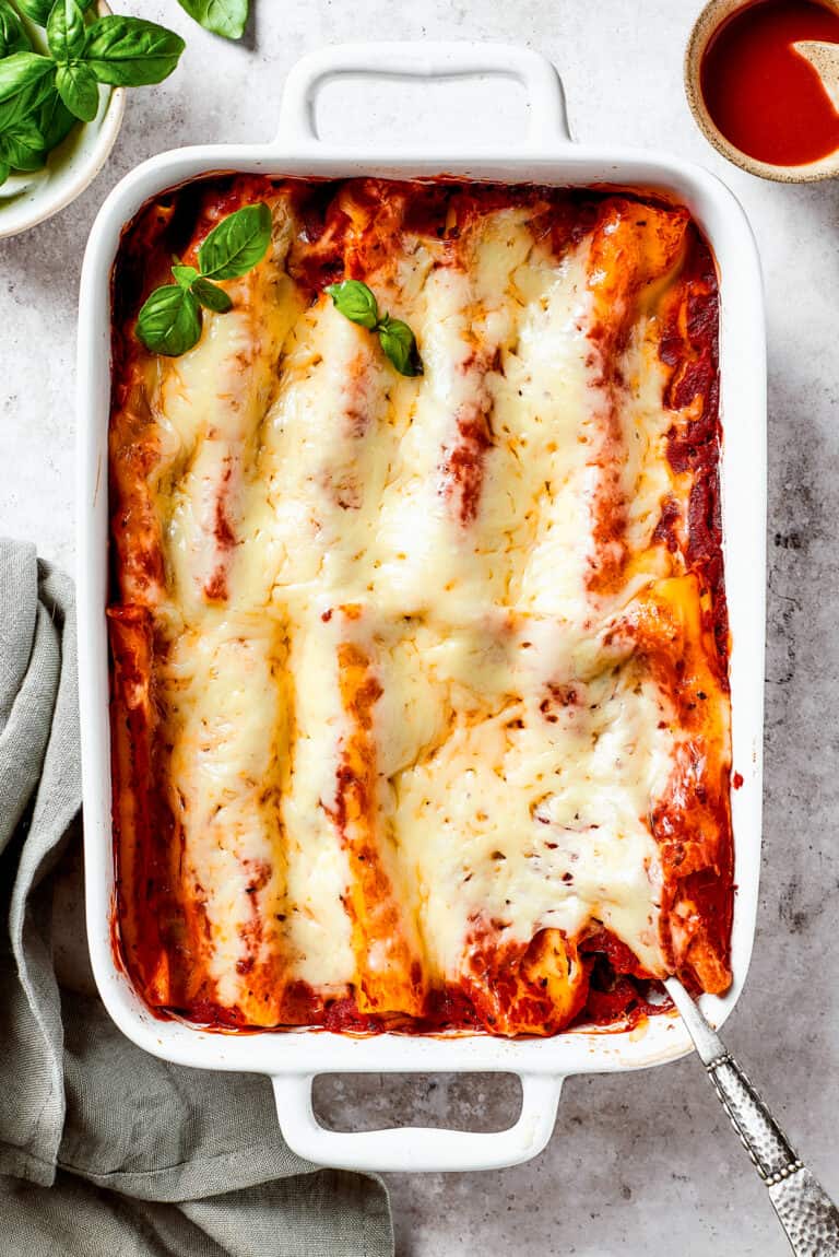Cheesy Spinach Stuffed Manicotti | Easy Weeknight Recipes