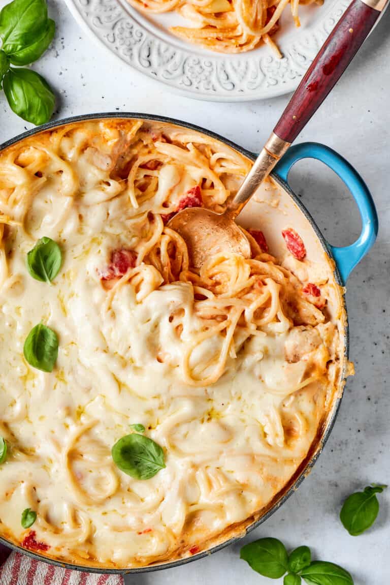 Cheesy Chicken Spaghetti | Easy Weeknight Recipes